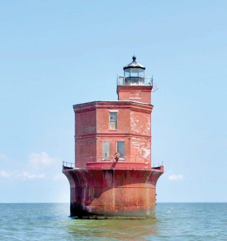 Wolf Trap Lighthouse in Mathews receives loving restoration • Rivah ...